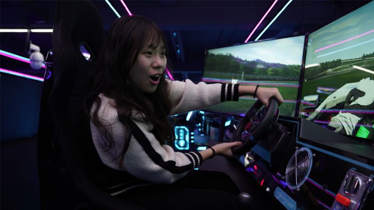 Why Racing Simulator Arcade Machines Are The Future Of Amusement Parks